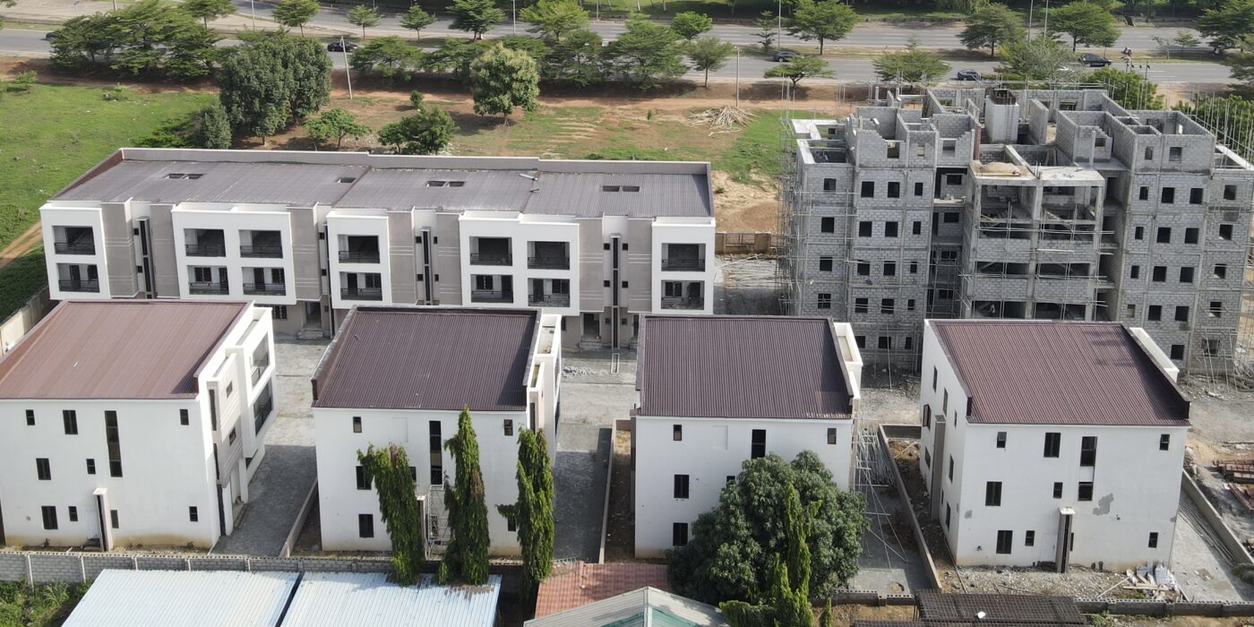 ISTROM – Building Solid in Time