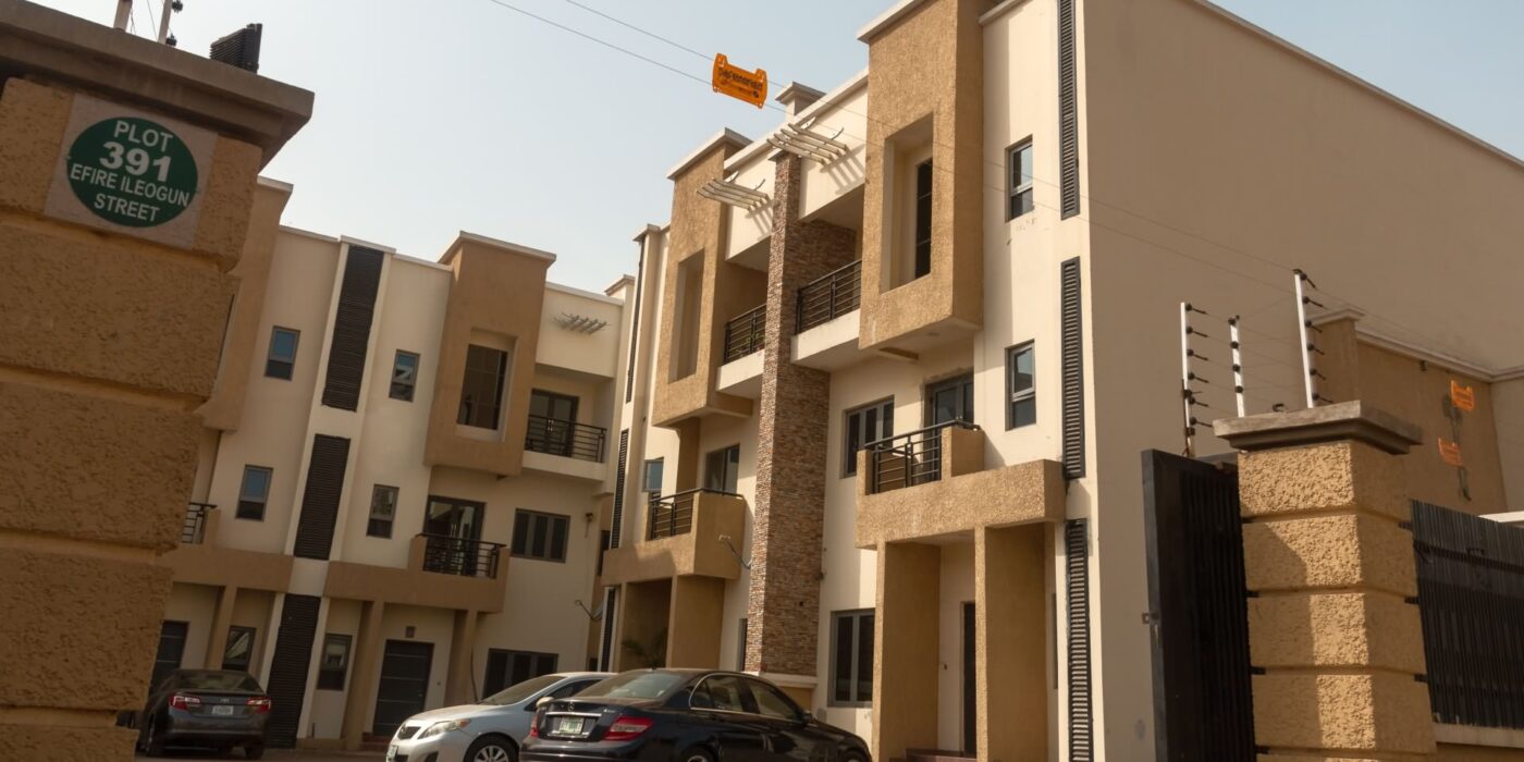 ISTROM – Building Solid in Time